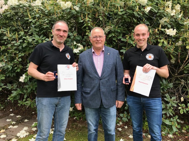 HVW-Ehrungen für Oliver Kupper und René Reimann - Handballkreis ...